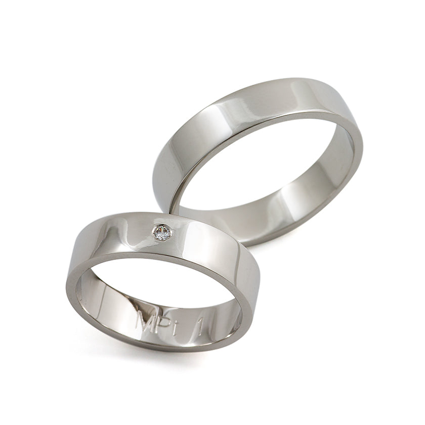 Alianza de boda ancha con solitario de platino – Princess Jewellery